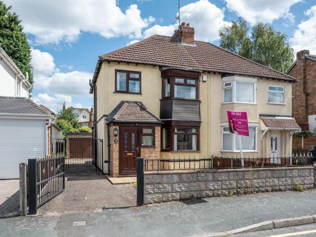 3 bedroom semi detached house for sale