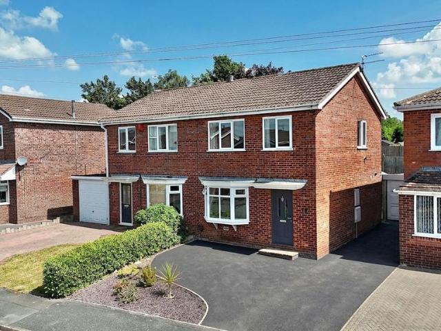 3 bedroom semi detached house for sale