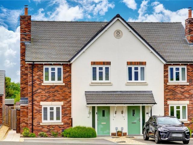 3 bedroom semi detached house for sale