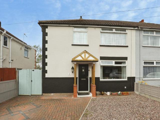 3 bedroom semi detached house for sale
