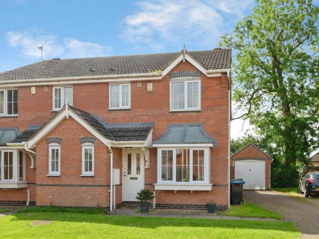 3 bedroom semi detached house for sale