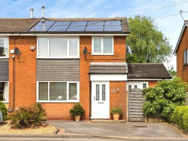 3 bedroom semi detached house for sale