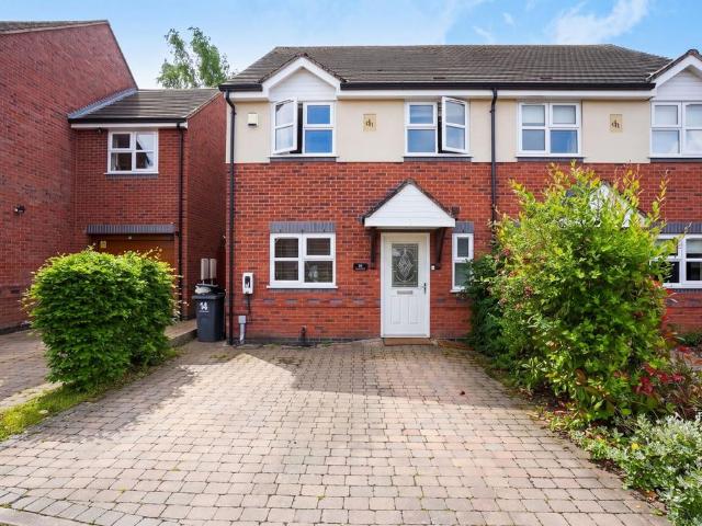 3 bedroom semi detached house for sale