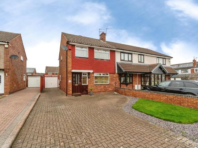 3 bedroom semi detached house for sale