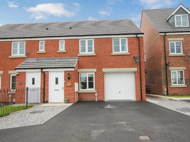 3 bedroom semi detached house for sale