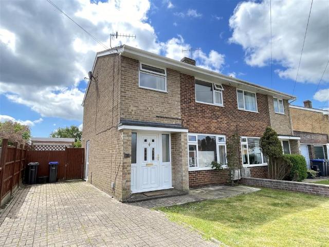 3 bedroom semi detached house for sale