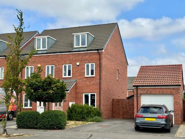 3 bedroom semi detached house for sale