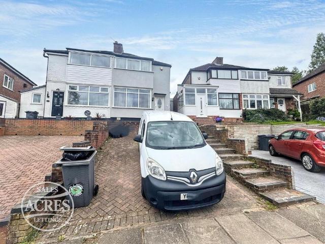 3 bedroom semi detached house for sale
