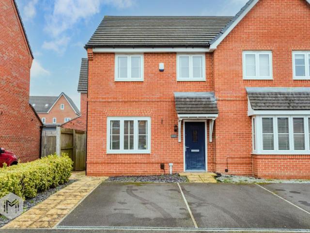 3 bedroom semi detached house for sale