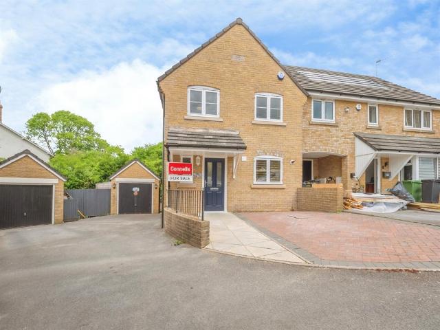 3 bedroom semi detached house for sale