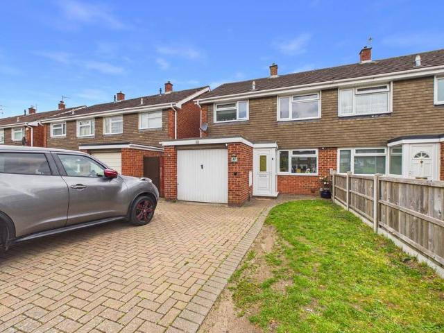 3 bedroom semi detached house for sale