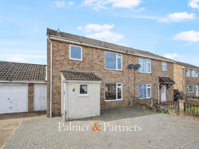3 bedroom semi detached house for sale