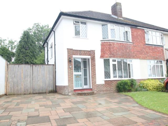 3 bedroom semi detached house for sale