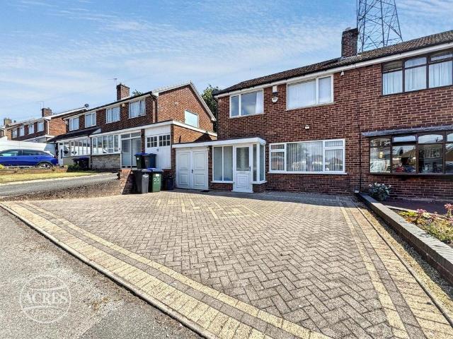 3 bedroom semi detached house for sale