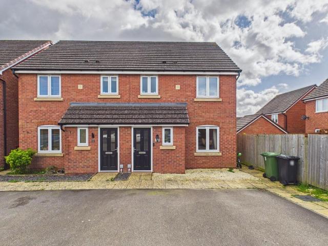 3 bedroom semi detached house for sale