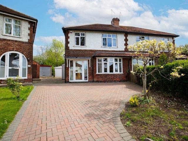 3 bedroom semi detached house for sale