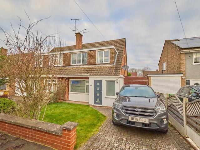 3 bedroom semi detached house for sale