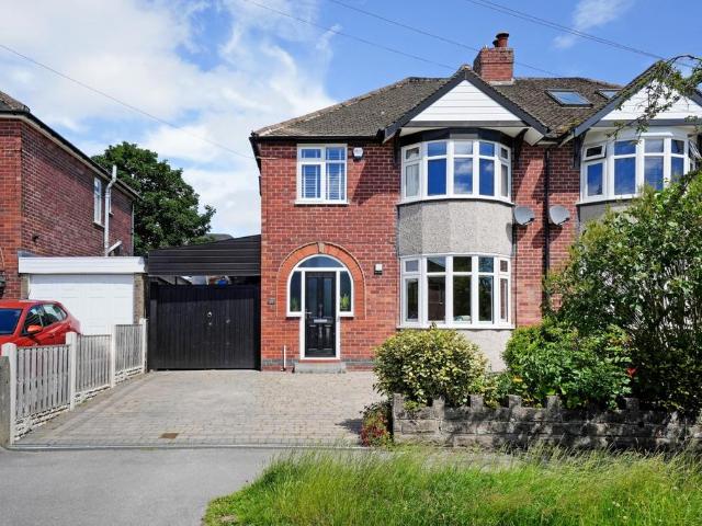 3 bedroom semi detached house for sale