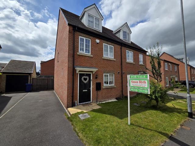 3 bedroom semi detached house for sale