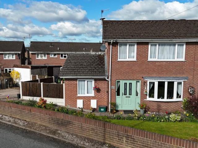 3 bedroom semi detached house for sale