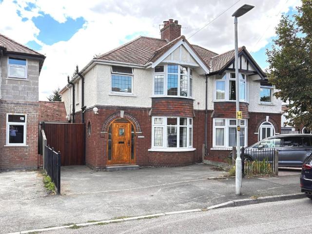 3 bedroom semi detached house for sale