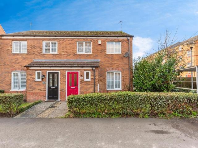 3 bedroom semi detached house for sale