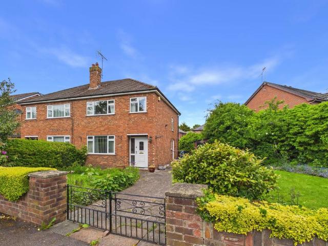 3 bedroom semi detached house for sale