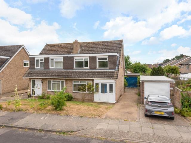 3 bedroom semi detached house for sale