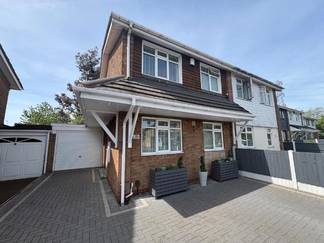 3 bedroom semi detached house for sale