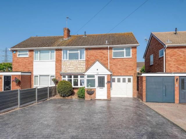 3 bedroom semi detached house for sale