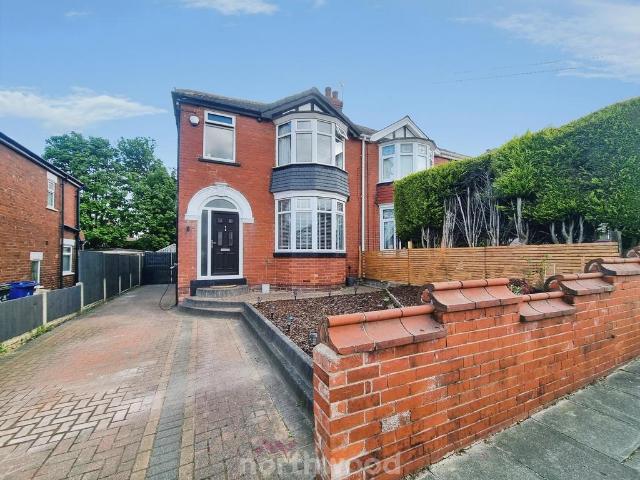 3 bedroom semi detached house for sale
