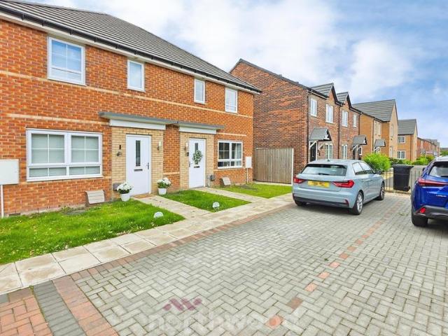 3 bedroom semi detached house for sale