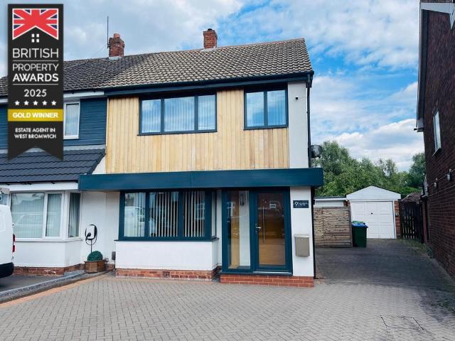 3 bedroom semi detached house for sale