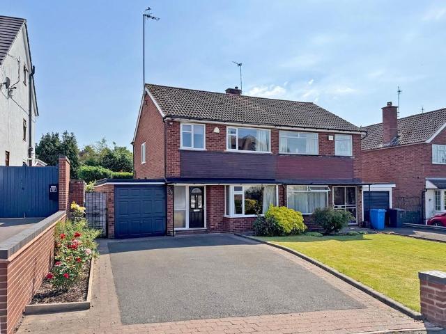 3 bedroom semi detached house for sale