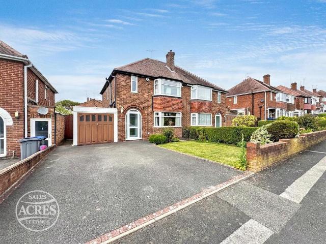 3 bedroom semi detached house for sale