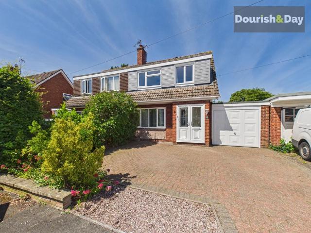 3 bedroom semi detached house for sale