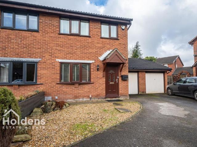 3 bedroom semi detached house for sale
