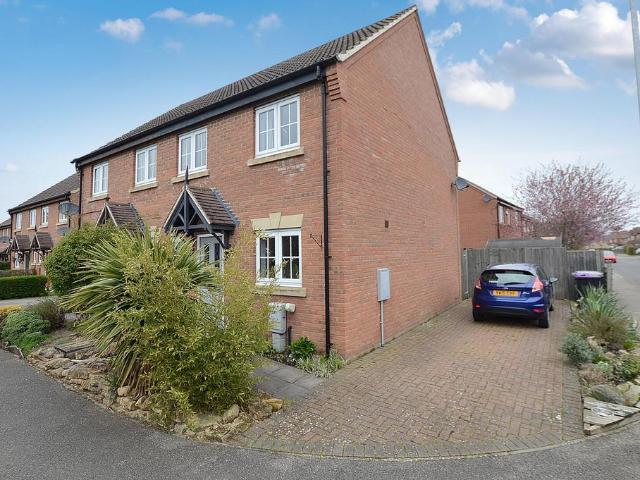 3 bedroom semi detached house for sale