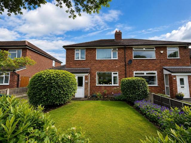 3 bedroom semi detached house for sale