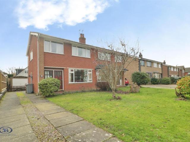 3 bedroom semi detached house for sale