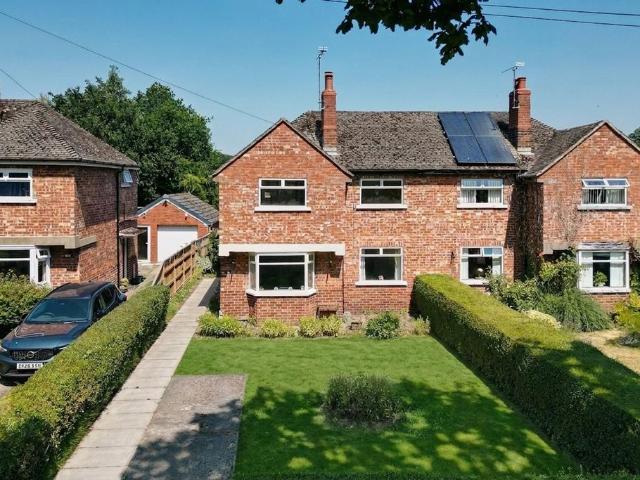 3 bedroom semi detached house for sale