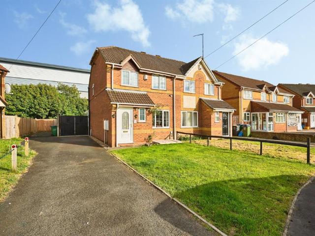 3 bedroom semi detached house for sale