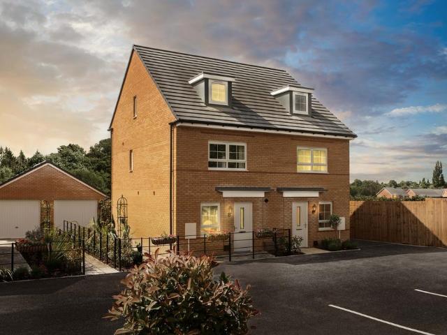 3 bedroom semi detached house for sale