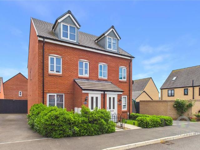 3 bedroom semi detached house for sale