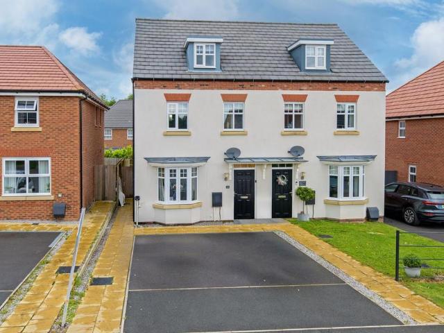 3 bedroom semi detached house for sale