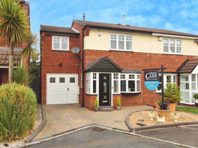 3 bedroom semi detached house for sale