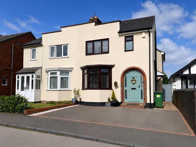 3 bedroom semi detached house for sale