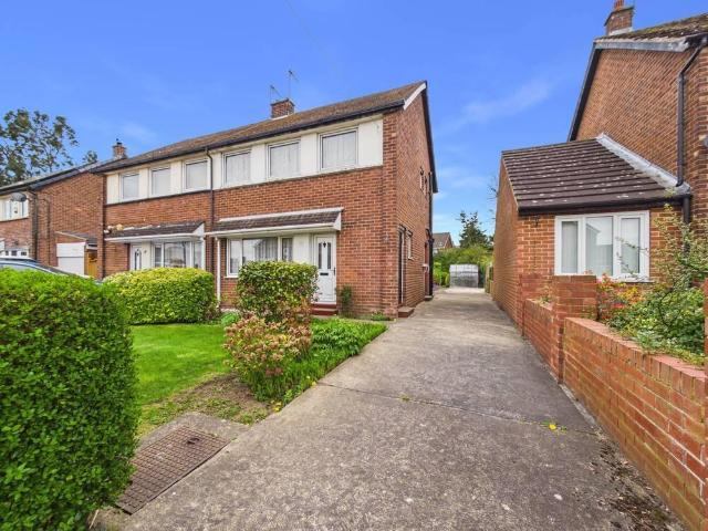 3 bedroom semi detached house for sale