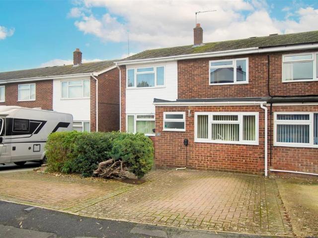 3 bedroom semi detached house for sale