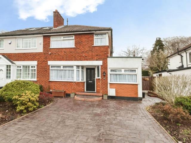 3 bedroom semi detached house for sale